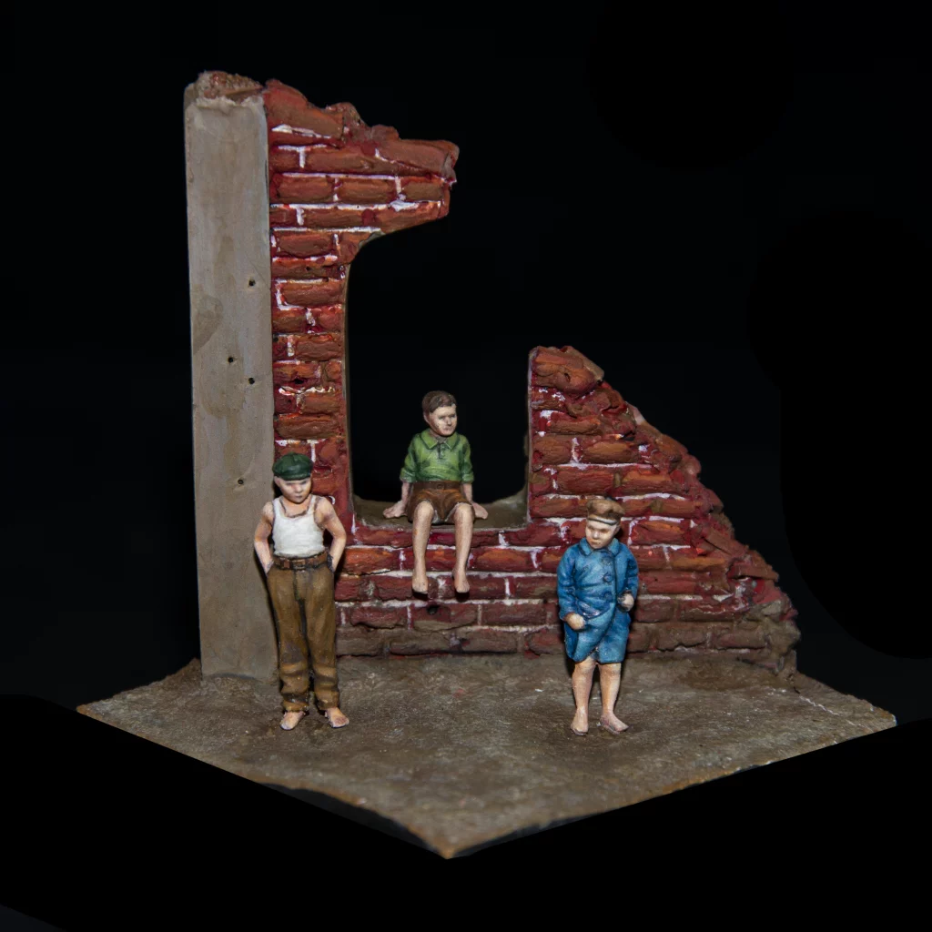 Figures Children – White Stork Miniatures